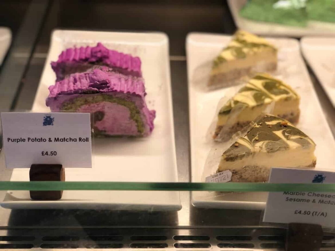 Matcha Ice Cream and Green Tea at Tombo Cafe - Best-Japanese