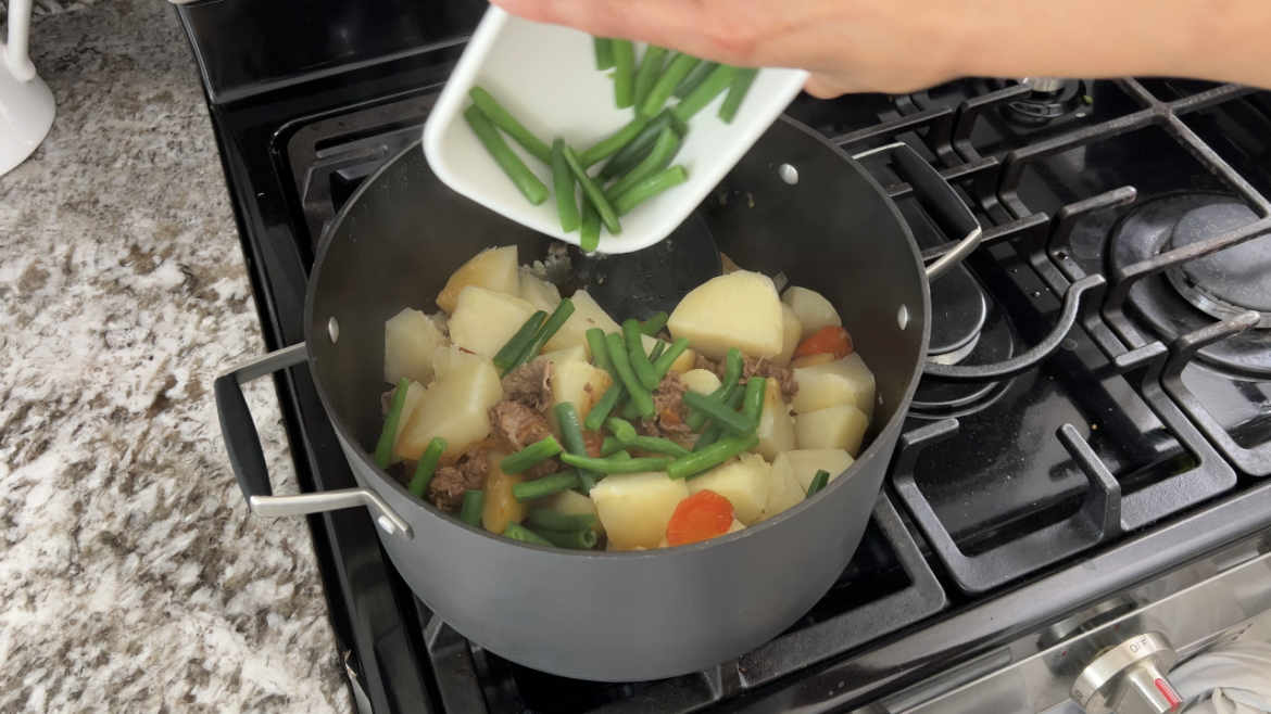 A delicious Nikujaga (simmered meat and vegetable) recipe - Best-Japanese